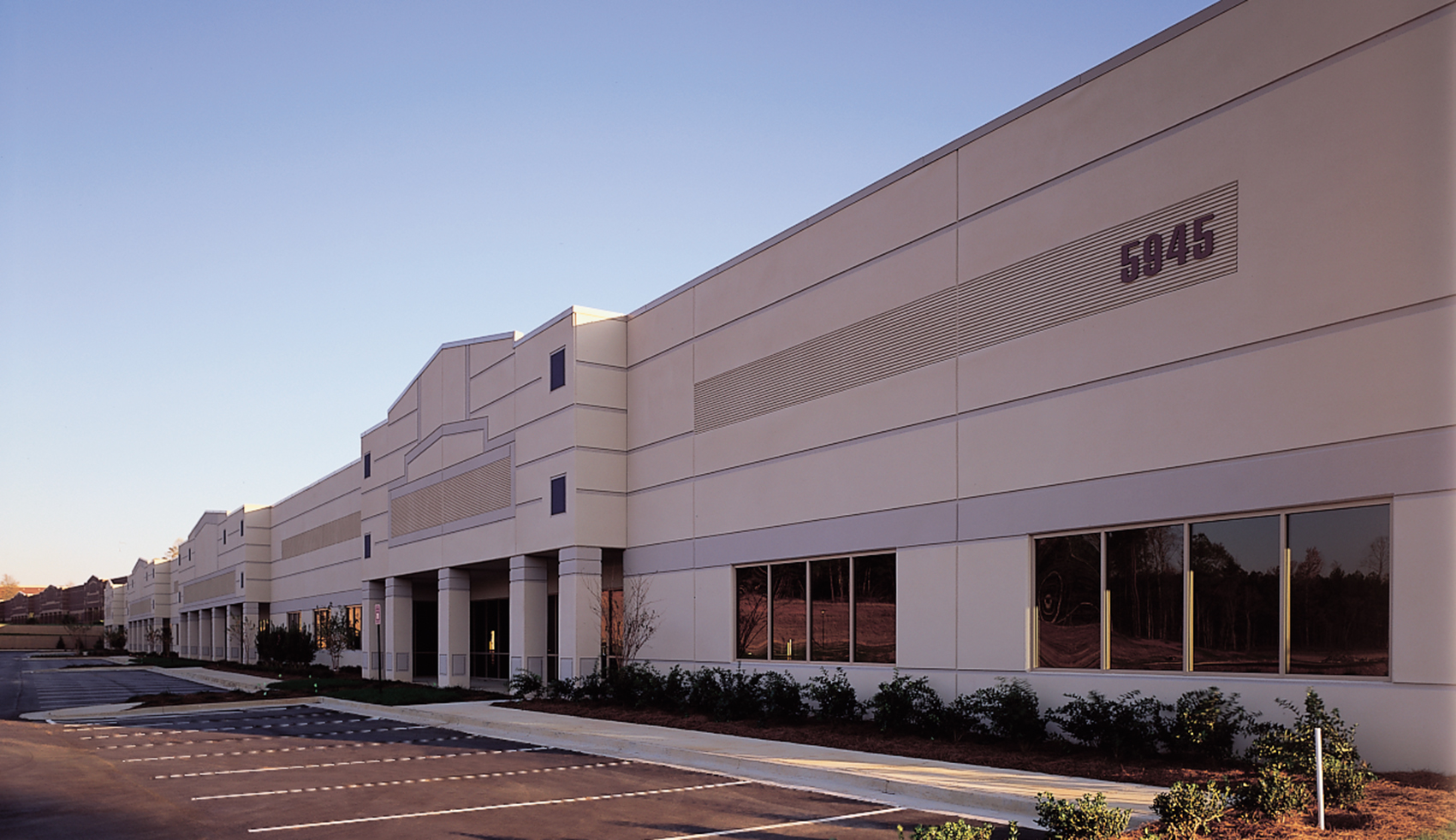 Cabot Business Center at The Meadows | Taylor & Mathis